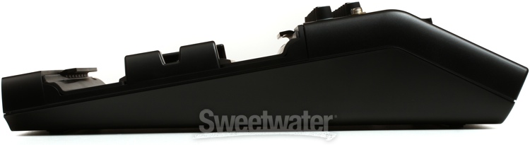 Hands On Review: Mackie DL1608