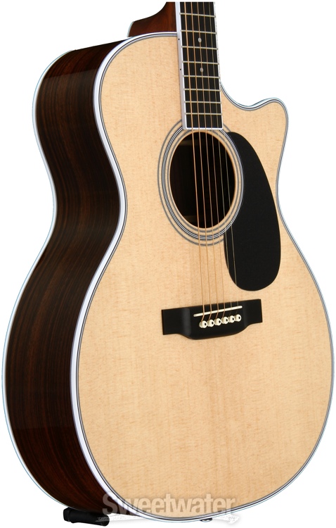Winter NAMM 2016: Martin GPC-35E - InSync