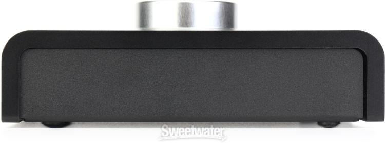 Grace Design m900 Desktop DAC Headphone Amplifier Review | Sweetwater