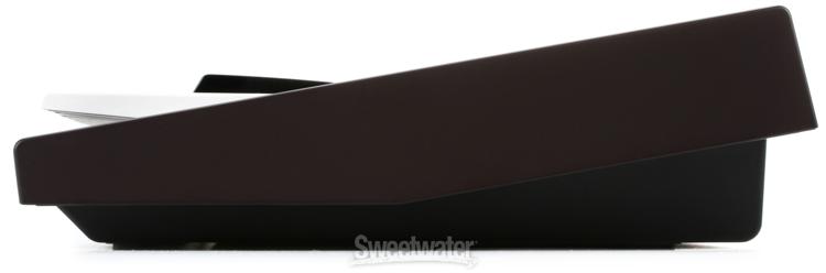 Yamaha Reface DX Synthesizer Demo by Sweetwater