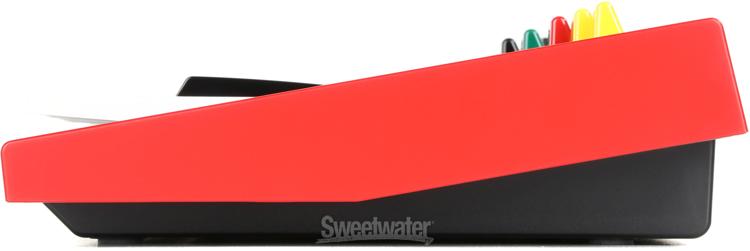 Summer NAMM 2015: Yamaha Reface YC Keyboard Demo by Sweetwater