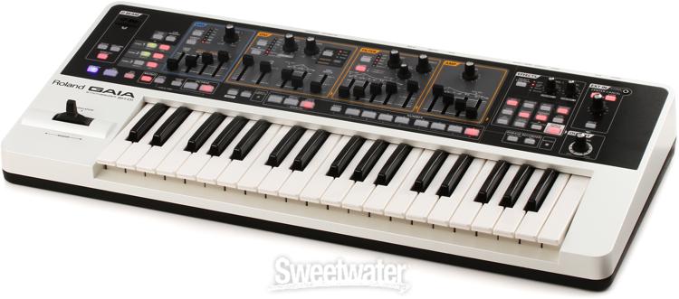 Roland GAIA SH-01 Demo with Daniel Fisher - Sweetwater Bonus Bank