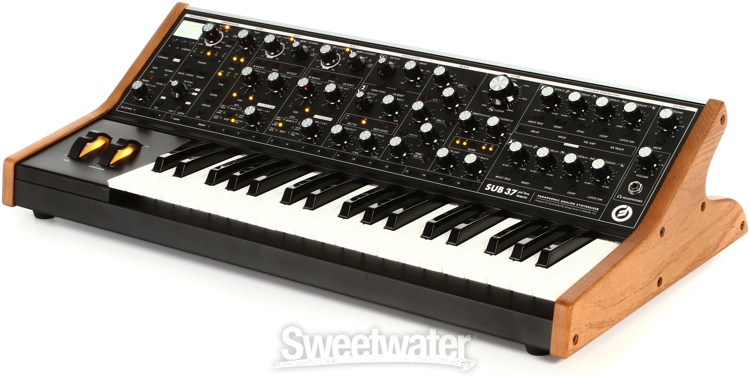 Winter NAMM 2014: Moog Sub 37 Tribute Edition
