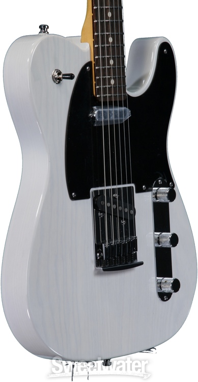 Fender Custom Shop Custom Deluxe Telecaster (White Blonde) - Guitar of ...