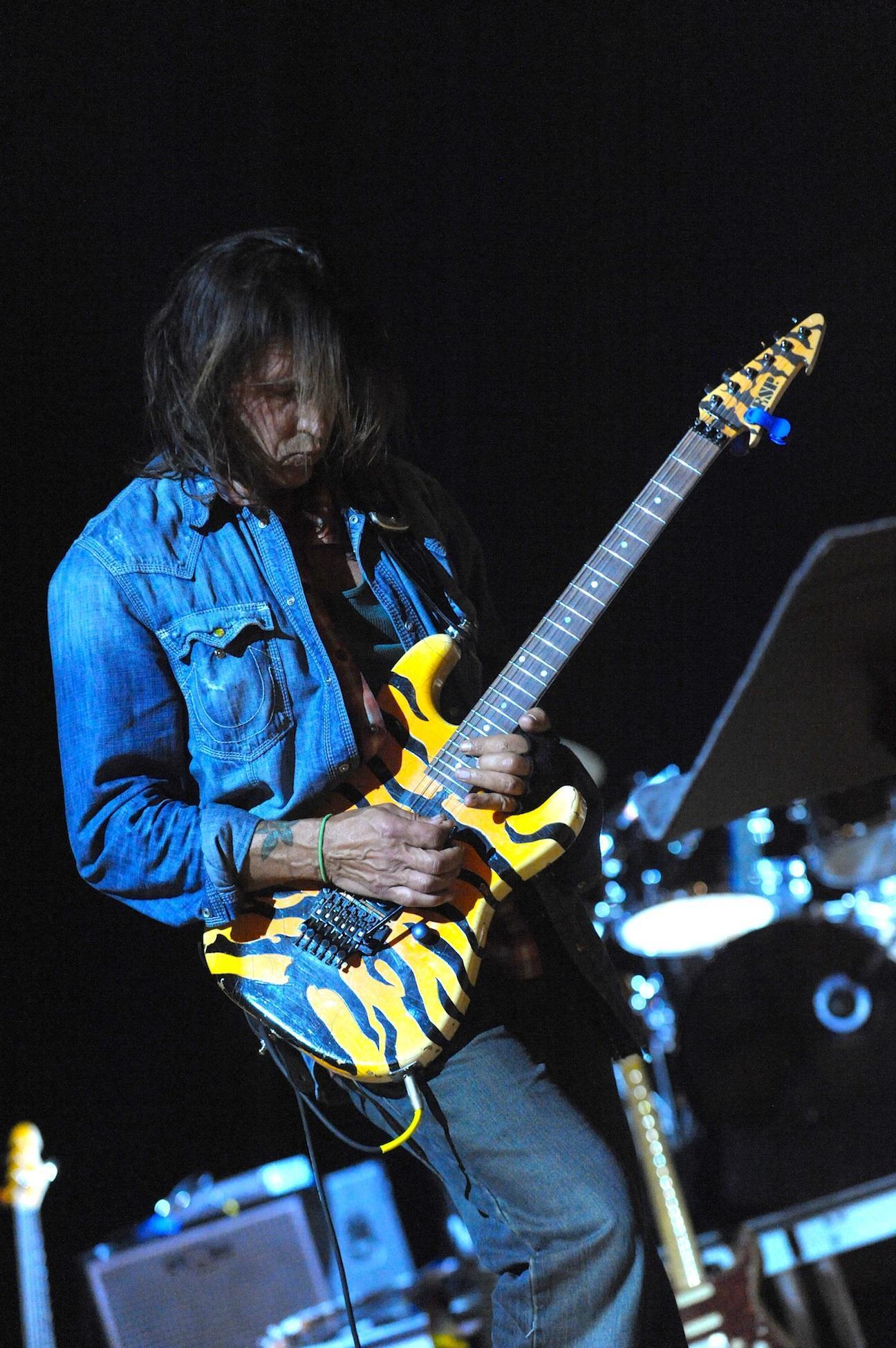 George Lynch Performs at Sweetwater