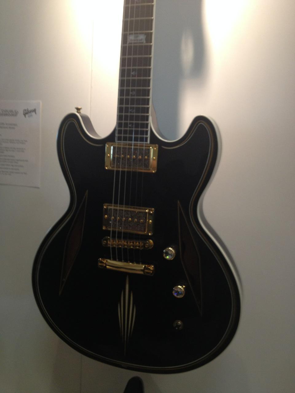 Live from NAMM: Gibson Double Diamond Guitars