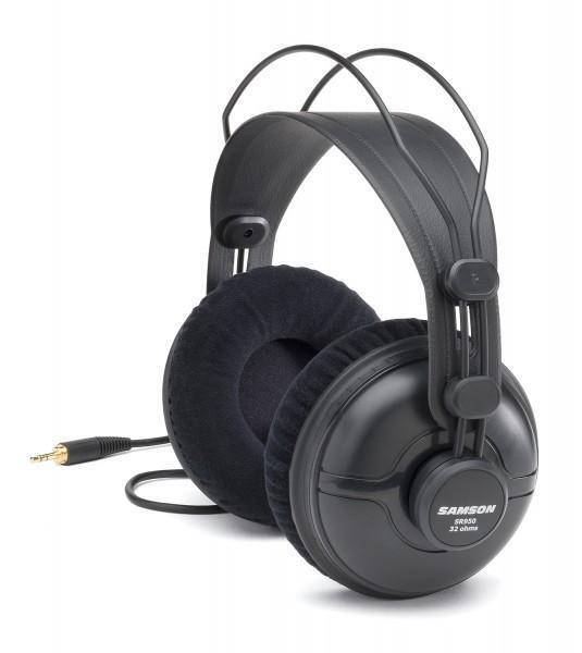 Winter NAMM 2014: Samson SR950 Headphones