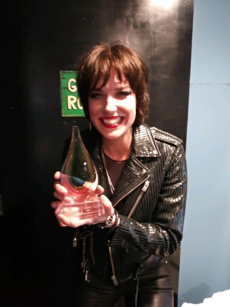 All Hail Lzzy Hale: Lzzy's Inspirational, Award-winning Story