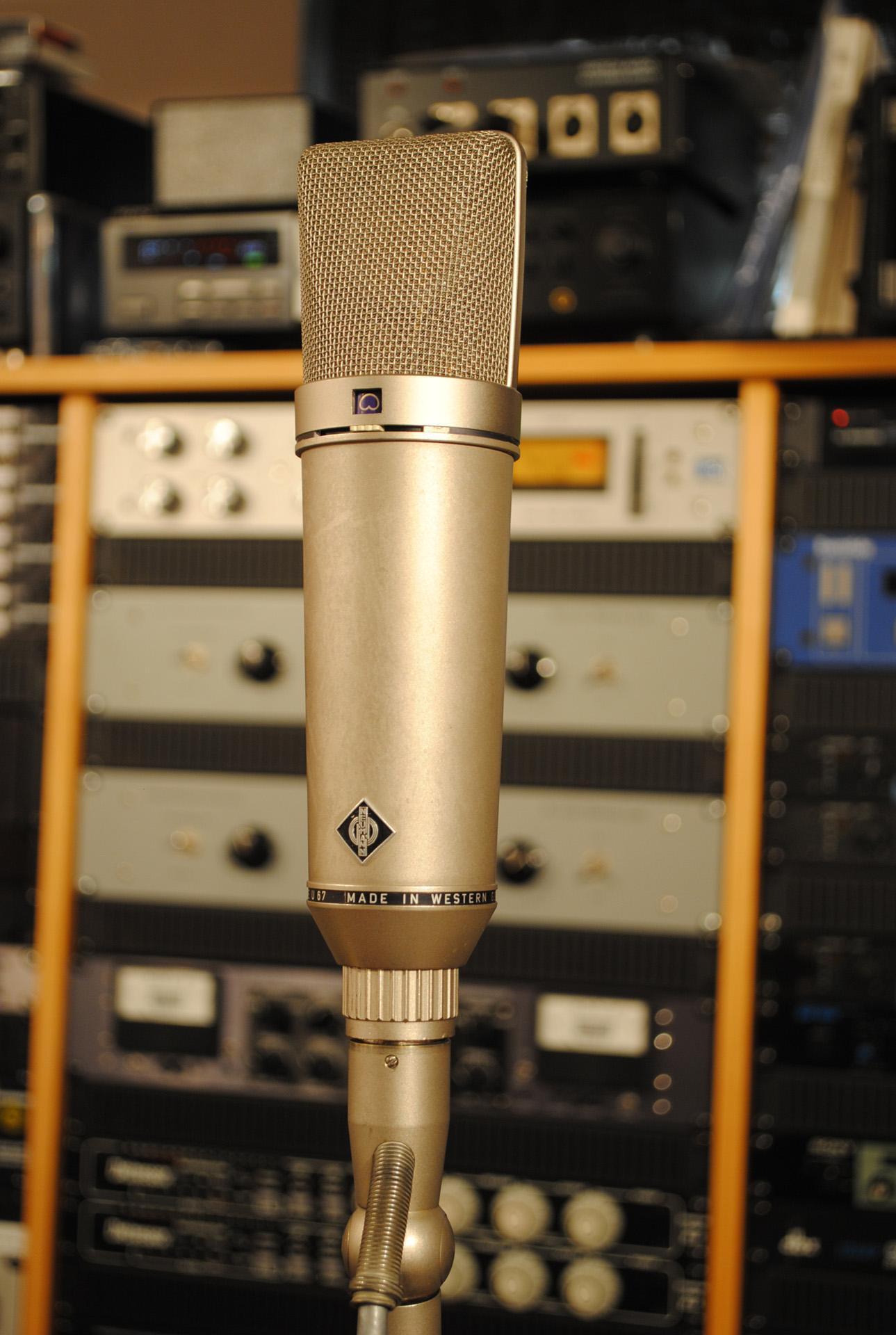 Tube Microphones: What Are They & How Do They Work?