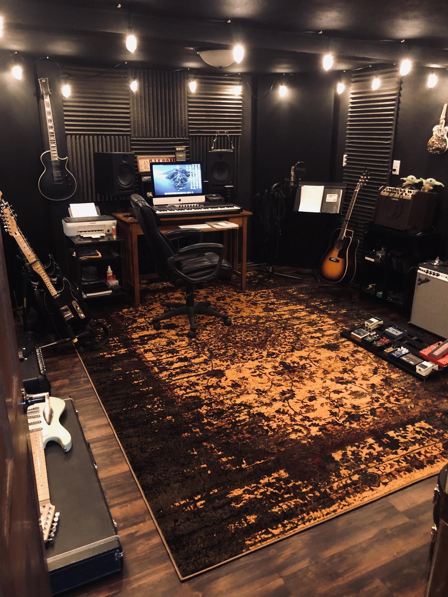 Share Your Studio: 9 Gorgeous Customer Studios