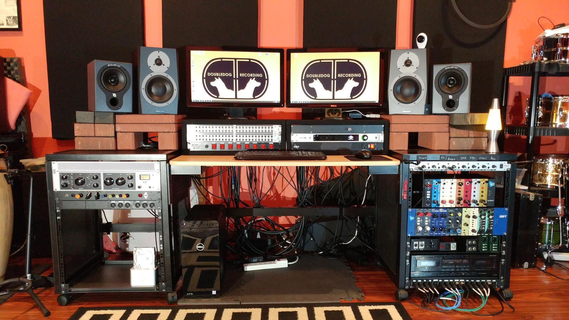 Share Your Studio: 9 Gorgeous Customer Studios