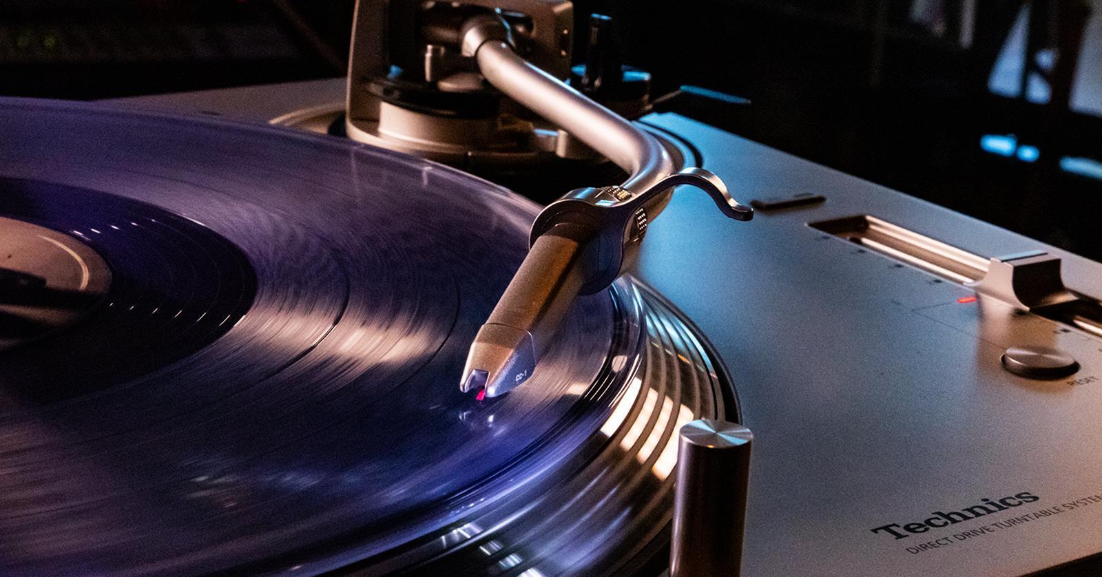 Technics Turntables Wallpaper