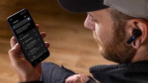 How to Pair Bluetooth Earbuds | Sweetwater