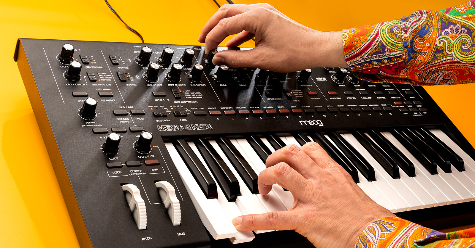 Moog Messenger Quickstart Guide | Sweetwater