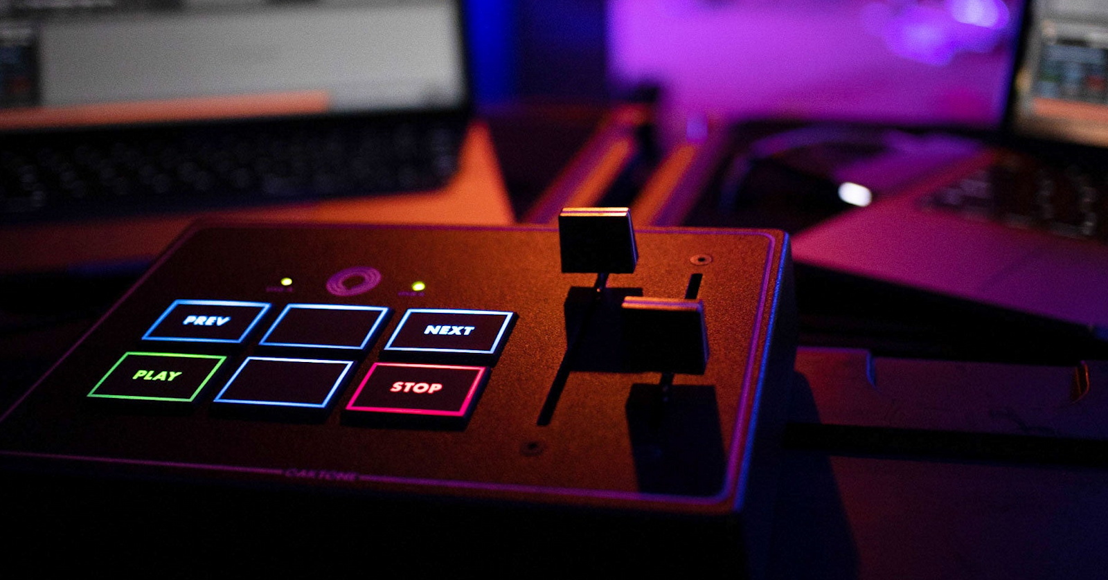 Oaktone Oakboard MIDI Controller Quickstart Guide | Sweetwater